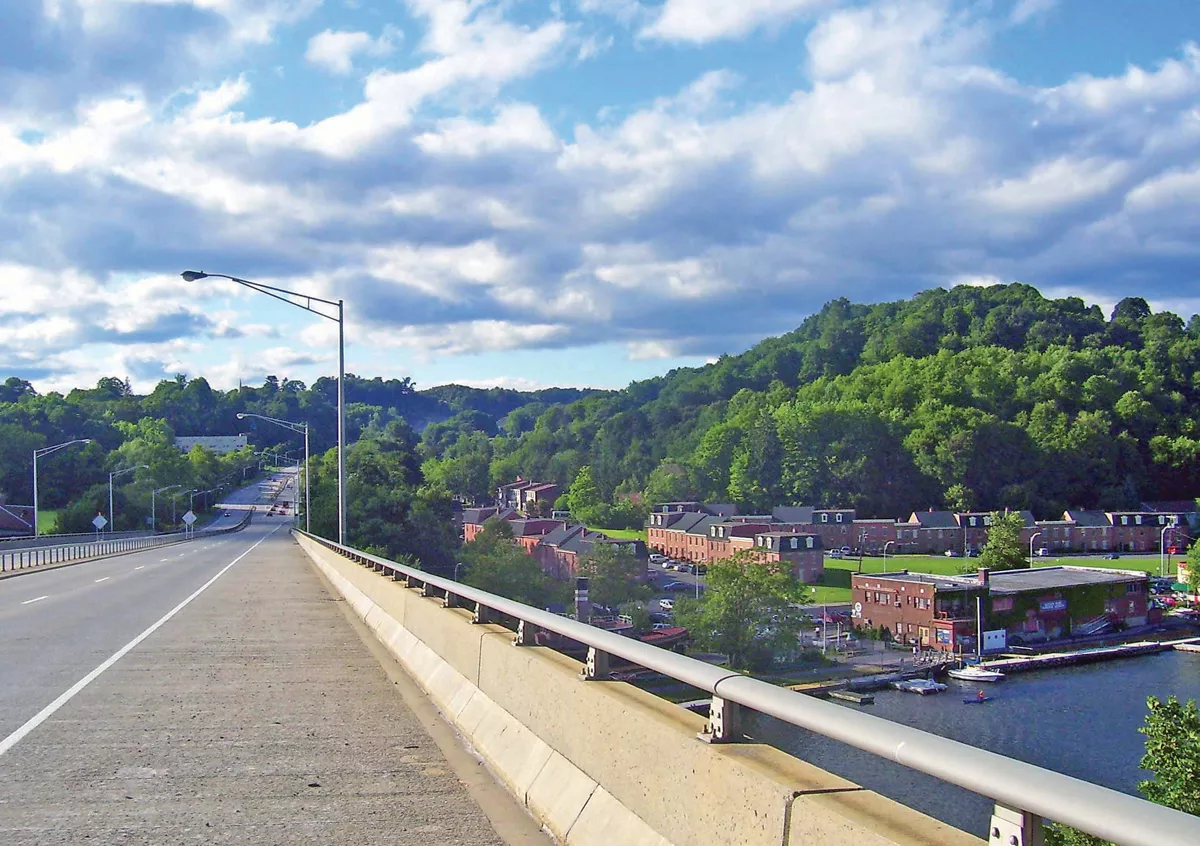 Take a Drive: Route 9W Road Trip